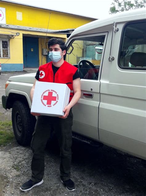 Georgia Red Cross Society საქართველოს წითელი ჯვრის საზოგადოება გაიცანით დავით ესათია