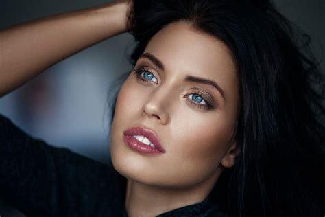 배경 화면 여자들 얼굴 초상화 파란 눈 피사계 심도 1920x1280 Motta123 1154157 배경 화면 Wallhere