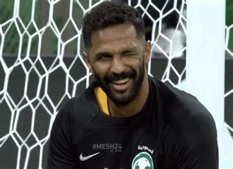 صورة غمزة العويس قبل مواجهة الأخضر والمكسيك مـزمـز
