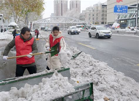 河南出现「雷打雪」紫色闪电照亮夜空 民间有谚：是「这个」先兆 星岛日报