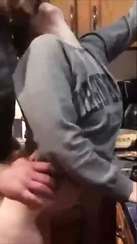 Vid Os Porno Gratuites Sexe Dans La Cuisine Xhamster