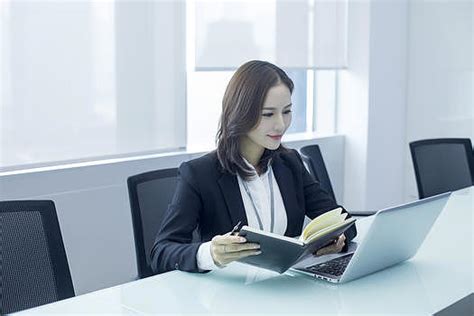 成功女性商务办公摄影图6720 4480图片素材免费下载 编号724170 潮点视频