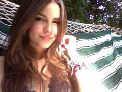 Victoria Justice Hot Twitter Pictures 2012 ~ Disney Star Universe