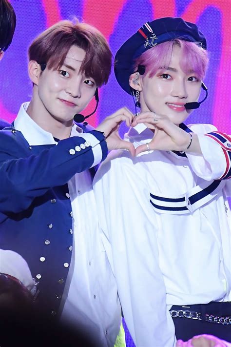 [잡담] 둘다 진짜 귀엽게생기지않음 인스티즈 Instiz 연예 카테고리