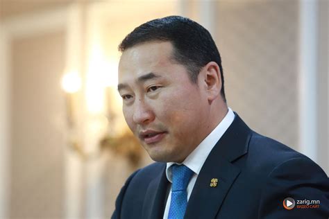 Ж Мөнхбат Халдашгүй байдлын байнгын хорооны шийдвэрийн дагуу гишүүдийг түдгэлзүүлэх