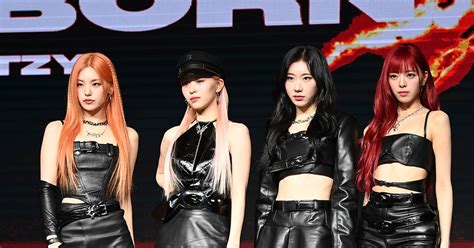 있지 활동중단 리아 제외 4인 컴백[엑s Hd포토]