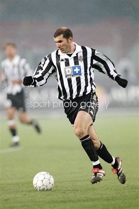 Zinedine Zidane Juventus Wallpaper