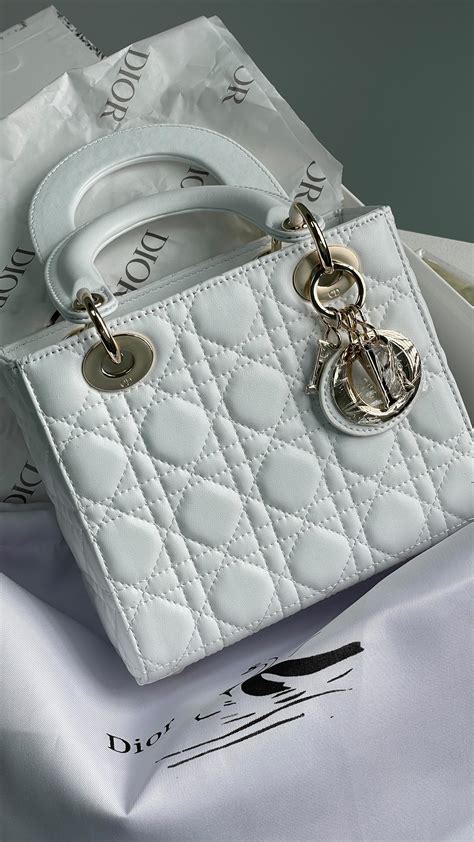 Сумки Україна купити сумку Україна Шикарна та дуже трендова модель сумки 👜 4500 грн 22 12