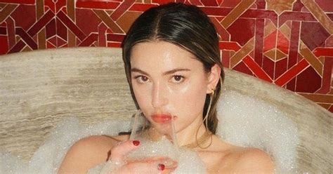 금수저에 스탠포드 학벌까지 스티브 잡스 딸 모델 데뷔