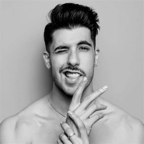 El Pene De Carlos Cuevas Trastorna A Los Espectadores De Merlí Shangay