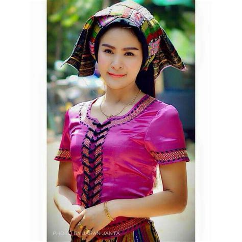 Myanmar Dress Myanmar Traditional Dress Traditional Outfits Fashion