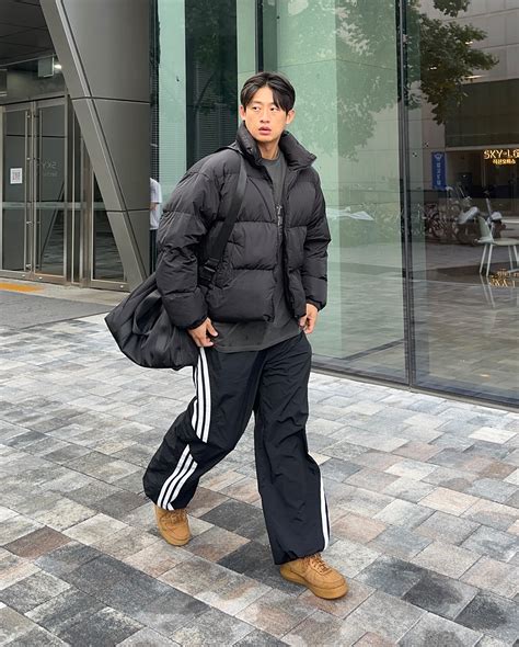 미눙이형🇰🇷 댓글에 “가방” 남기면 Dm으로 링크 보내줄게 보부상 보부상가방 남자가방 크로스백 대학생가방추천 Instagram