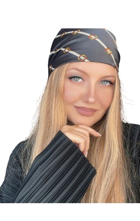 Valentina Kremer Medium