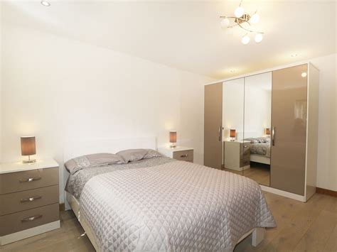 Maclean Cottage In Beauly Invernessshire Cottages And Lodges