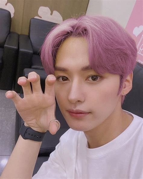 Lee Know Pink Hair Purple Hair Genderfluid Haircut