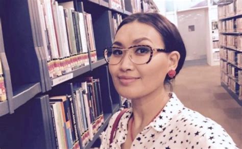 Хөтлөгч Э Одгэрэл “гэр бүлтэй болсон” нууцаа задаллаа нийтлэсэн