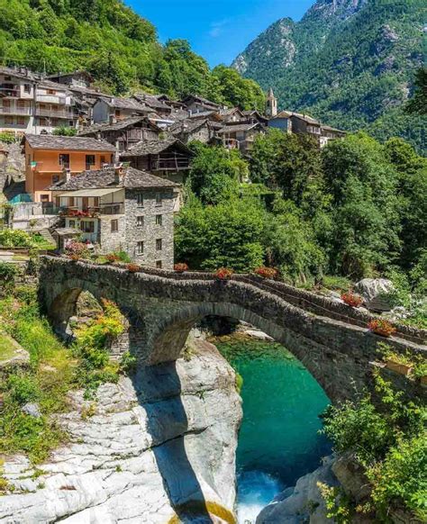 Les Plus Beaux Villages De La Vallée Daoste Le Mag Voyageurs Du Monde
