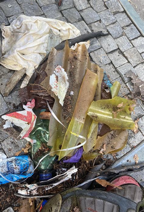 Can Someone Tell Me What Theyre Saying In Czech In This Czech