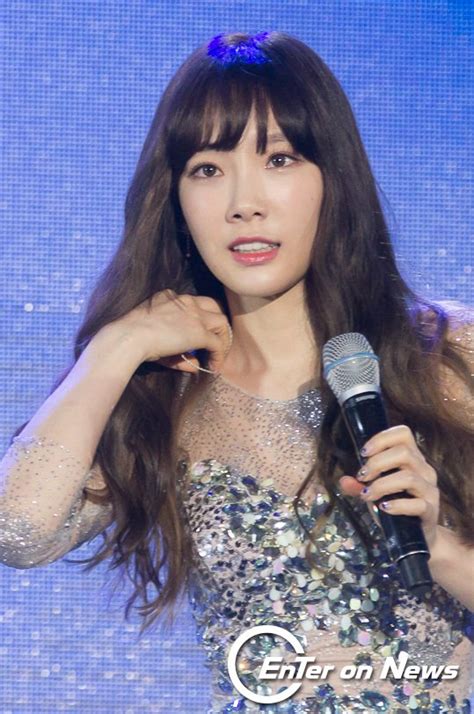 [on포토] 소녀시대 털털한 머리 매만짐 전자신문