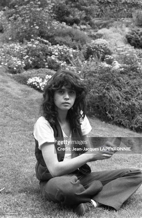 Portrait De Lactrice Maria Schneider En Septembre 1977 News Photo