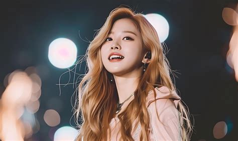 Closeup Of Cute Kpop Female Idol Singing On Stage Premium Ai