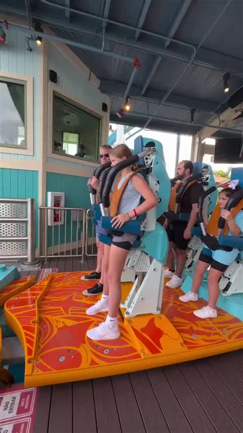 Una Montaña Rusa De Pie En Pipeline Orlando Sonido Album On Imgur