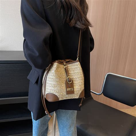 Badu Bg Сламени чанти през рамо с шнурове за дамски чанти Летни плажни ратанови бохо тъкани кофи