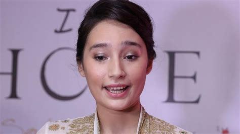 Foto Tatjana Saphira Tampil Botak Di Film Baru