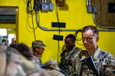 Dvids Images Paratroopers Control Hold Of Jrtc City [image 32 Of 52]