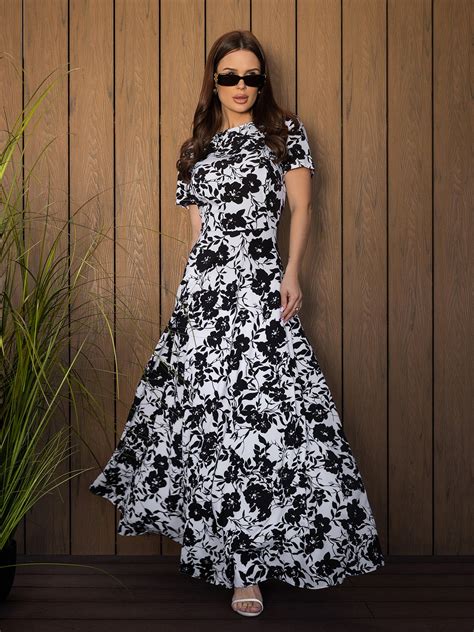 Чорно біла довга сукня з короткими рукавами 14683 за 531 грн купити з колекції Summer Fairy