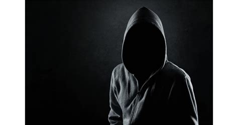 Мъж преби с палка пловдивчанин за да го ограби