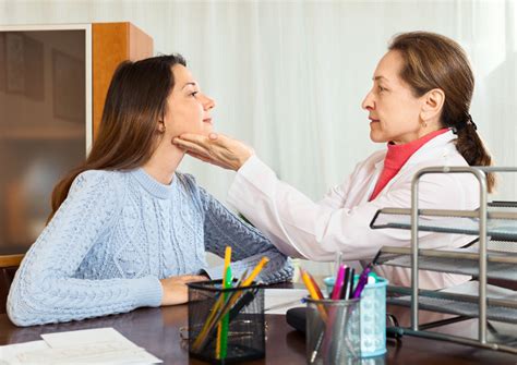 Thyroid Problems Fluctuating Weight Hair Loss And More Keck Medicine Of Usc