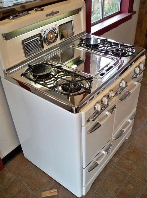 Vintage Okeefe And Merritt Full Size Oven With Periscope Feature