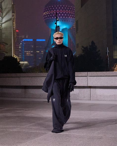 Under Armour安德玛首度携手balenciaga巴黎世家 演绎全新运动风尚 Cfw时尚