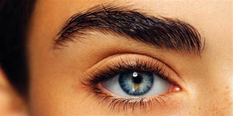 20 Best Eyebrow Razors For Perfectly Shaped Brows Yourtango