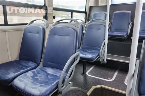 시내 노선버스 실내 Yanggiri 사진 대중 교통 노선 시내 버스 실내 내부 좌석 의자 창문 배경 버스 자동차 좌석 배경