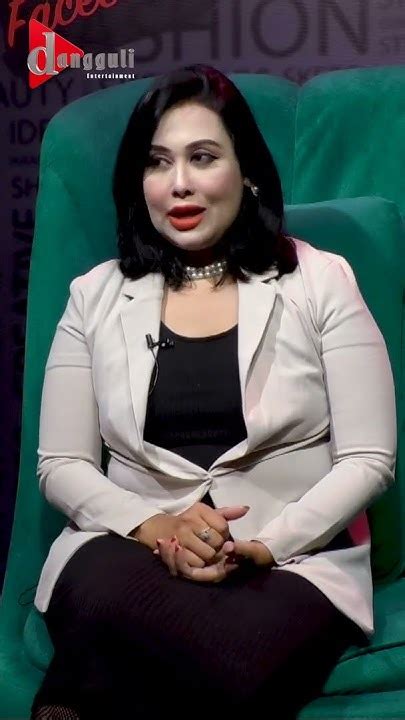 মার বয়সি একজন মহিলার ছোট্ট বাচ্চার সাথে প্রেম করছে Youtube