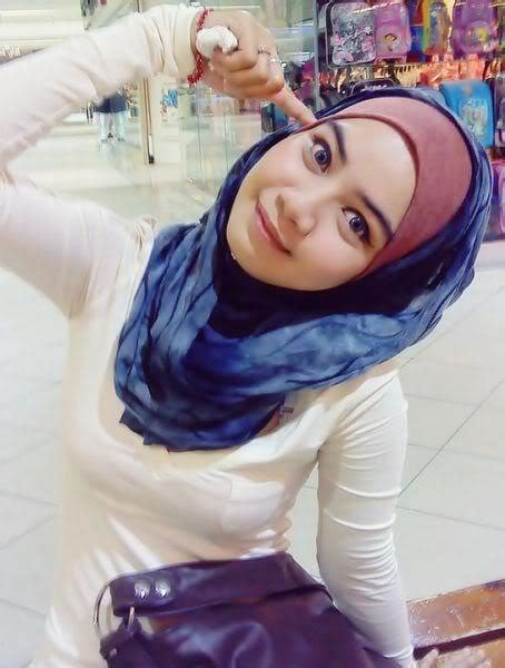 Awek Gadis Melayu Tudung Seksi Ketat Tudung Bogel
