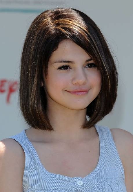 Best Cool Hairstyles Selena Gomez Short Hair