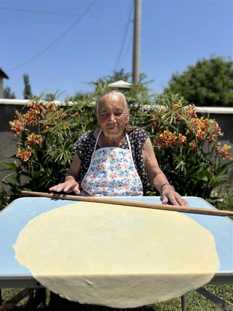 Готвиме заедно со Теофанија Бомбици на стапче🍭 Кога децата ќе се заиграат во кујна излегуваат