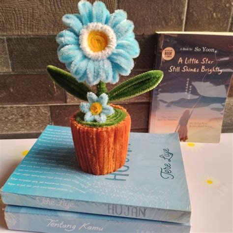 Jual Bunga Kawat Bulu Pot Mini Bunga Kawat Bulu Pipe Cleaner Bunga Matahari Daisy Garberra Dll