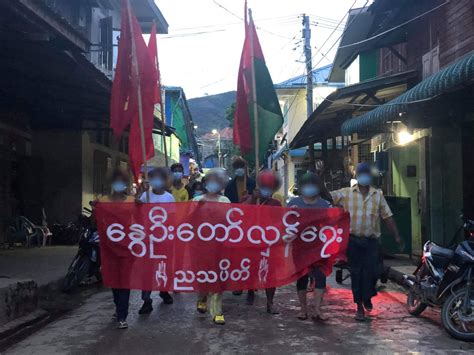 စစ် ကောင်စီမှ အဖမ်းအဆီးများရှိ နေ သော်လည်း ဖားကန့်မြို့နယ်၊ ဆိုင်းတောင် ဆိပ်မူ ကျေးရွာမှ ပြည