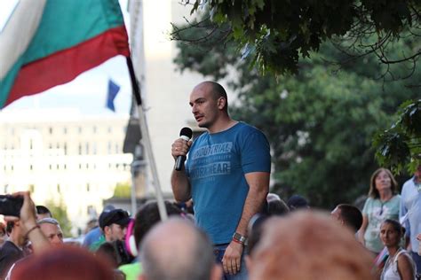 Новини информация обяви Пловдив МВРО отново прави опити да влезе в Парламента но този път