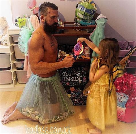 دنیای پدر و دختری خیلی عجیب و باورنکردنیه طرفداری