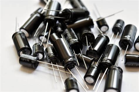 Capacitors 9 Values 41pcs 1uf10uf100uf1000uf10v16v25v35v50v