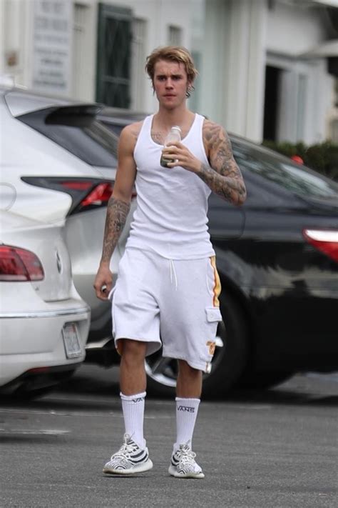 Justin Bieber Flashes His Buff Body Post Pilates Class With Selena