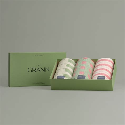 그란 29cm단독 선물포장 페이스 타월 3p 그린 크러스트 1p 스트로베리 초콜릿 1p 핑크 마카롱1p 위시버킷