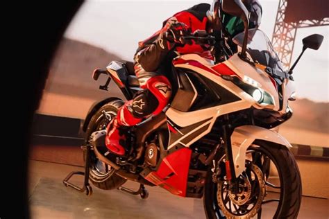 Pulsar Rs200 2025 La Deportiva Accesible De Bajaj Para Iniciarse En Las Dos Ruedas
