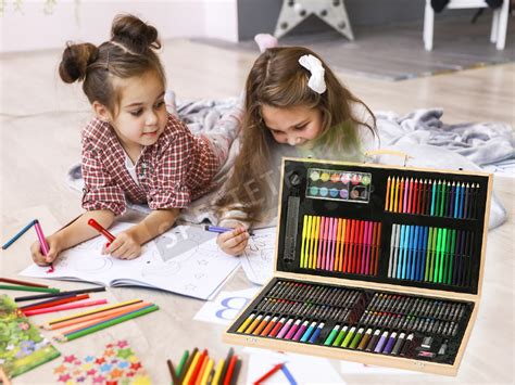 Комплект за рисуване от 180 части от Spestetebg