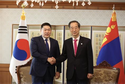 Ерөнхий сайд Л Оюун Эрдэнэ БНСУ ын Ерөнхий сайдтай албан ёсны хэлэлцээ хийлээ